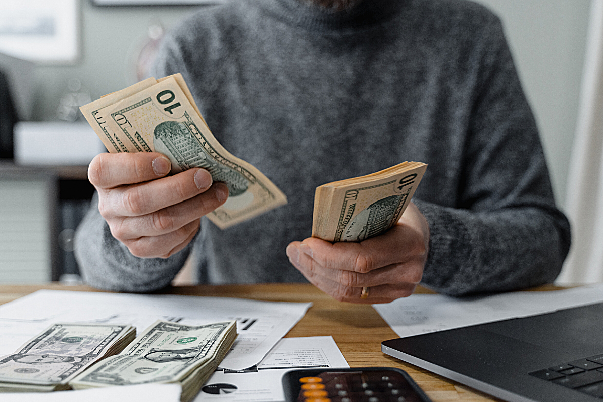 Dream About Counting Money Learn 5 Profound Interpretations Finance 